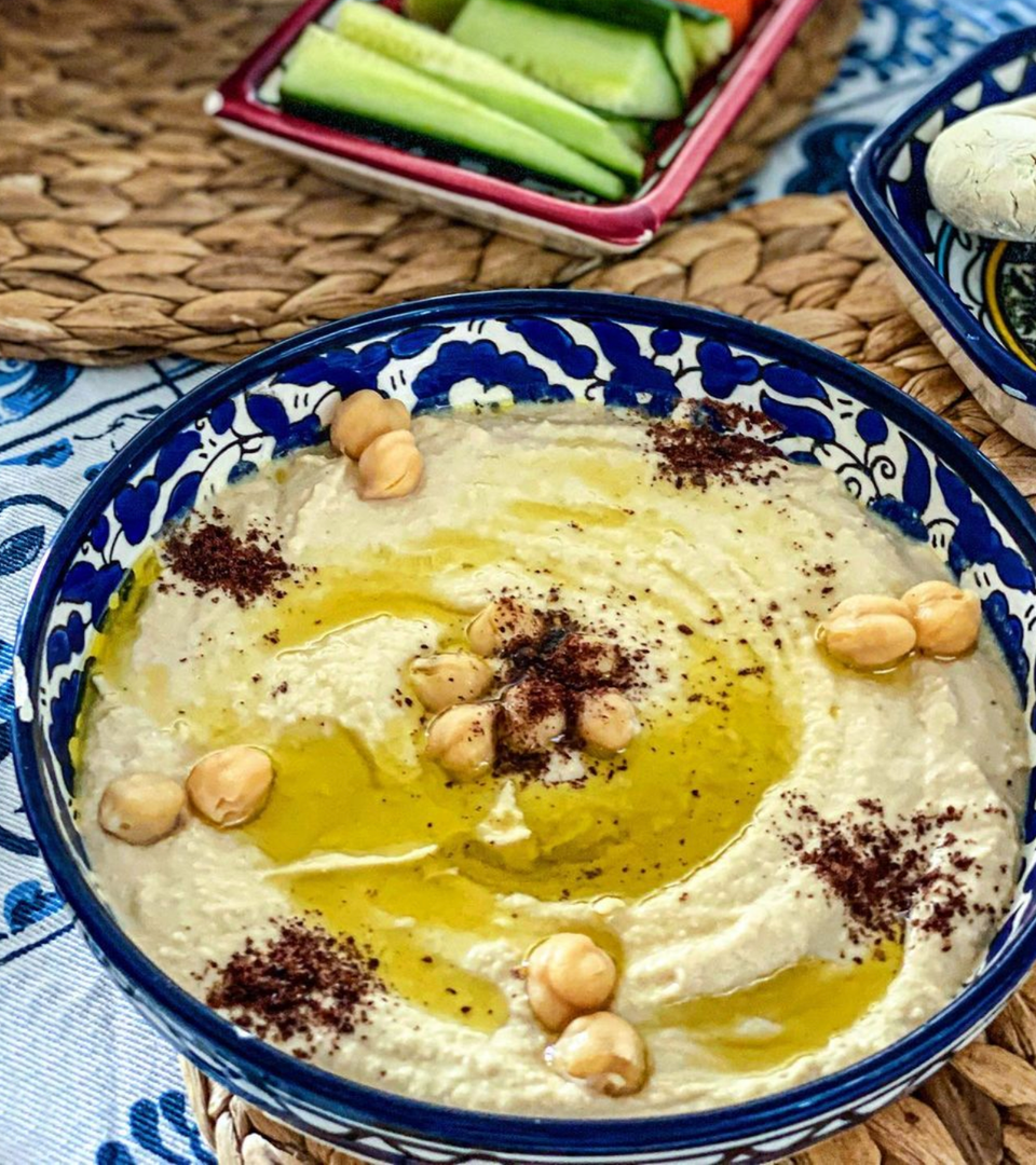 Hummus (Vegan) - Bake2Explore
